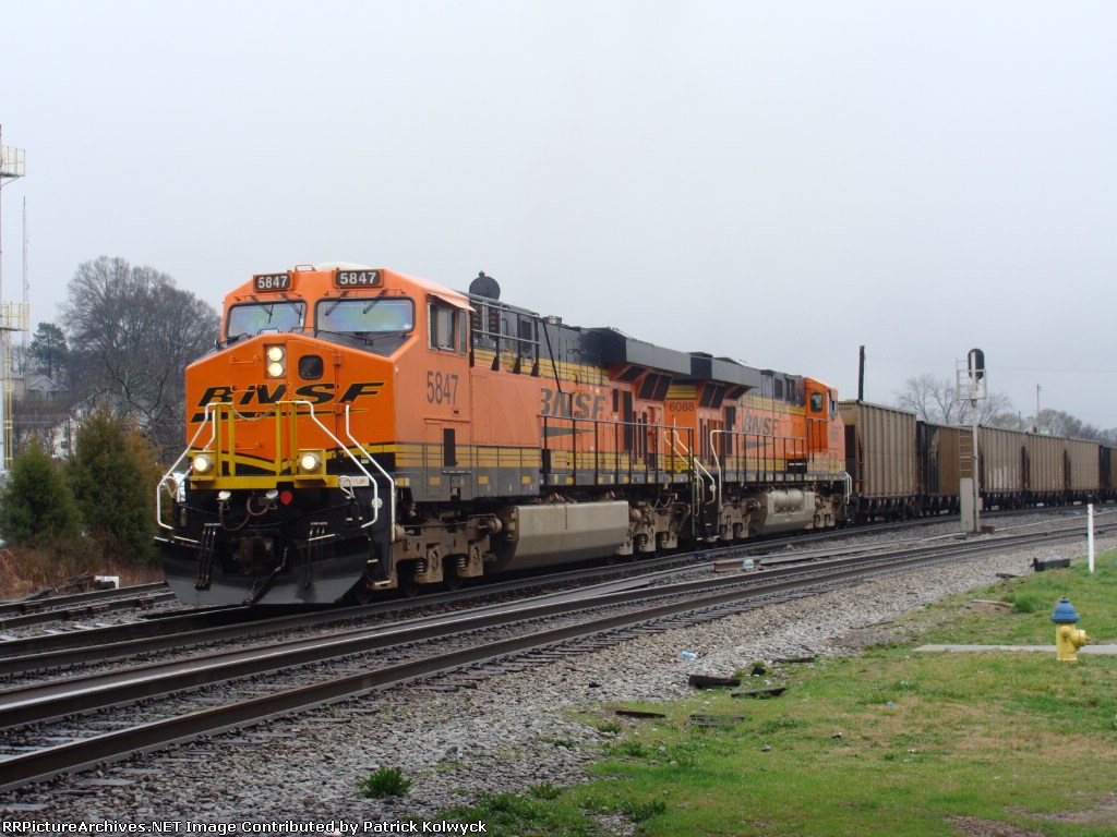 BNSF 5847